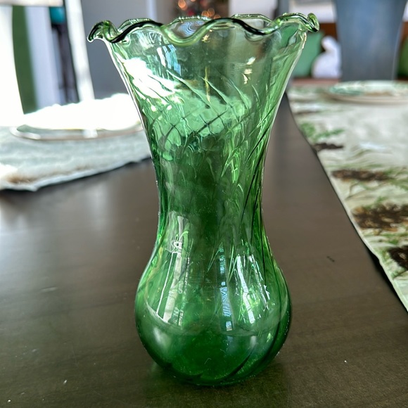 Accents | Mid Century Ruffle Edge Swirl Optic Green Glass Vase | Poshmark